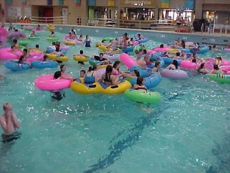 kiwaniswavepool - Raising Arizona Kids Magazine