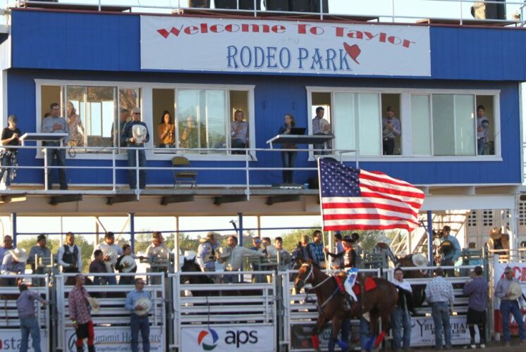 Snowflake/Taylor: Independence Day Celebration & Night Rodeo - Raising ...